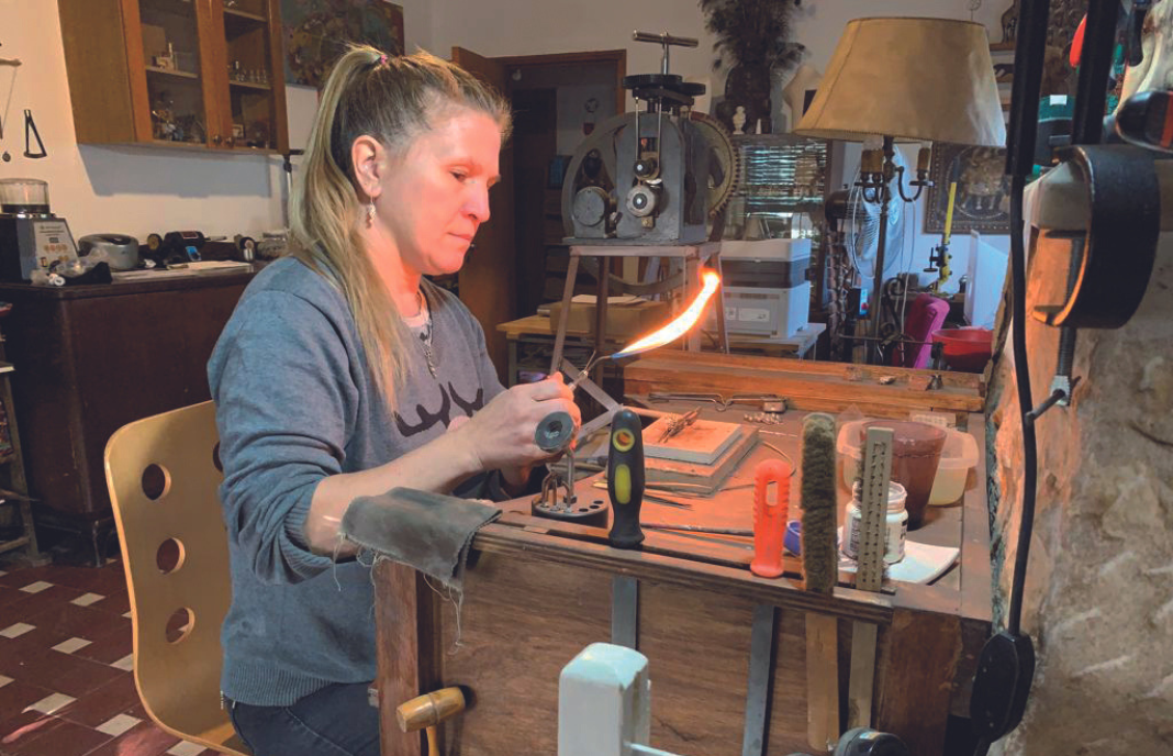 Natalia Slythe: "Cada pieza que uno hace como Orfebre es como un 'hijito'"