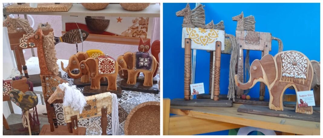 Es de B° Villa Cabrera y ofrece artesanías hechas con aserrín y ...